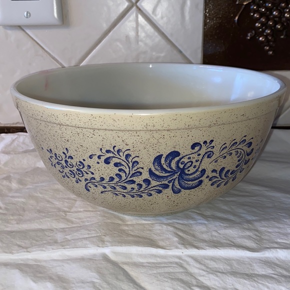 Pyrex | Dining | Vintage Pyrex Homestead Mixing Bowl 43 25 | Poshmark